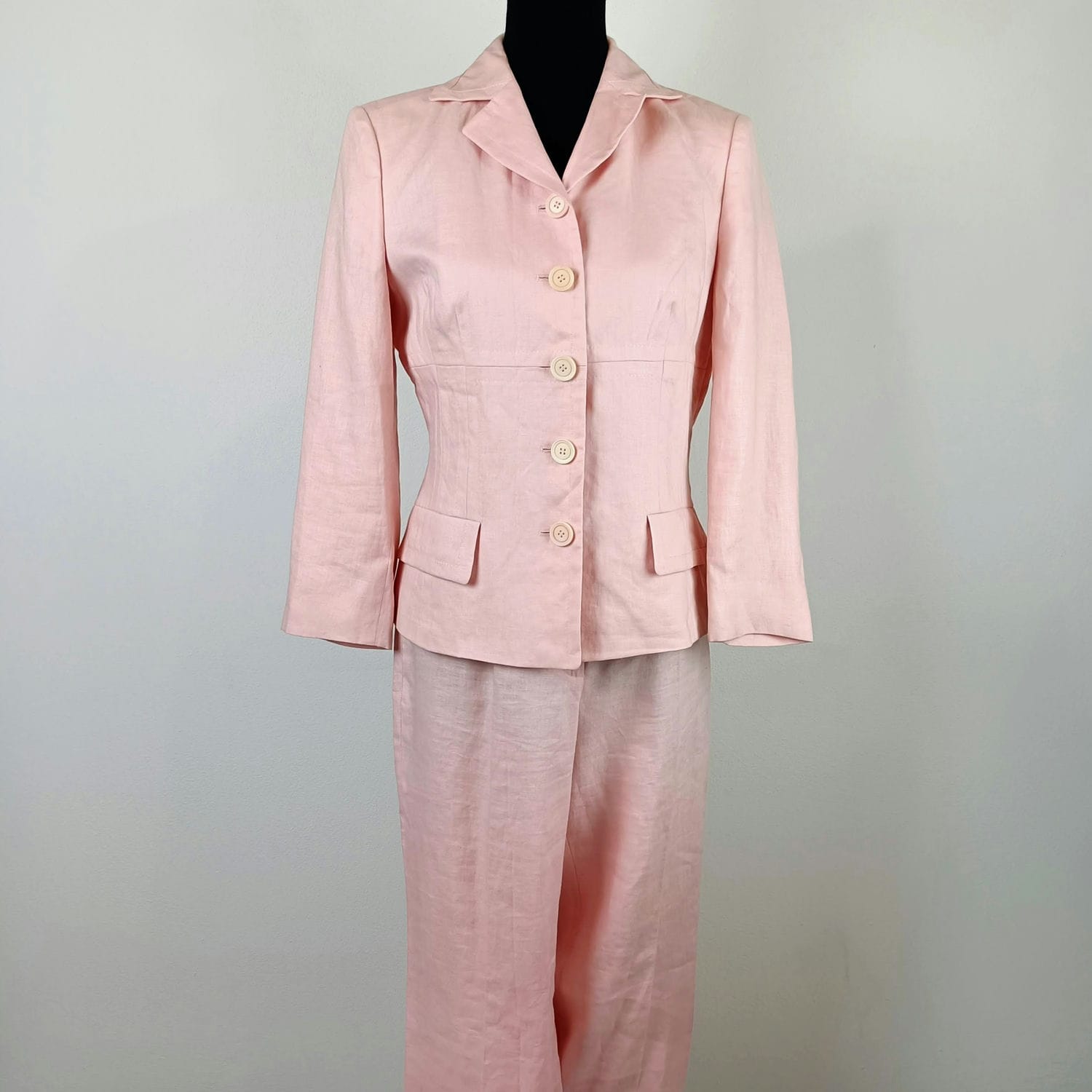 Tailleur pantalone rosa Hugo Boss - Pomella Vintage Shop